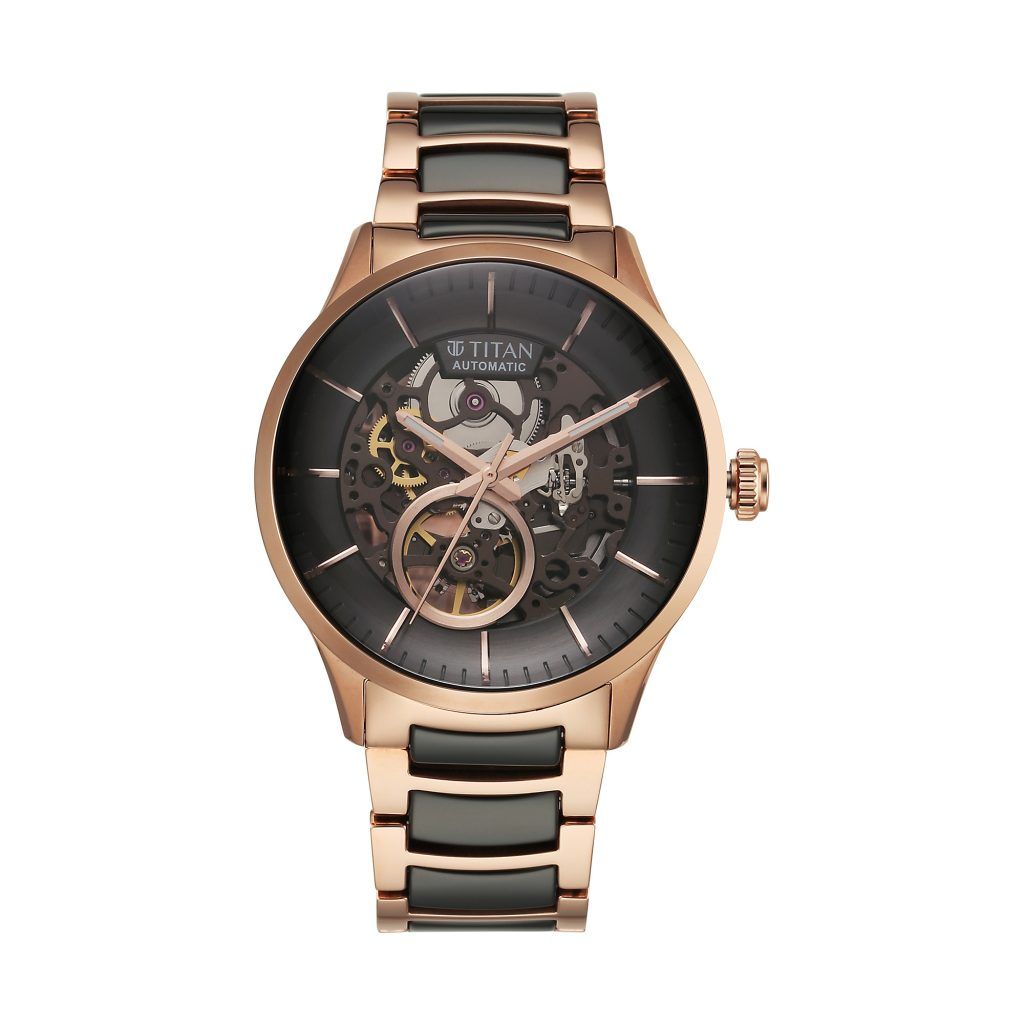 Smart glasses and watches from Titan for Father's Day gifting