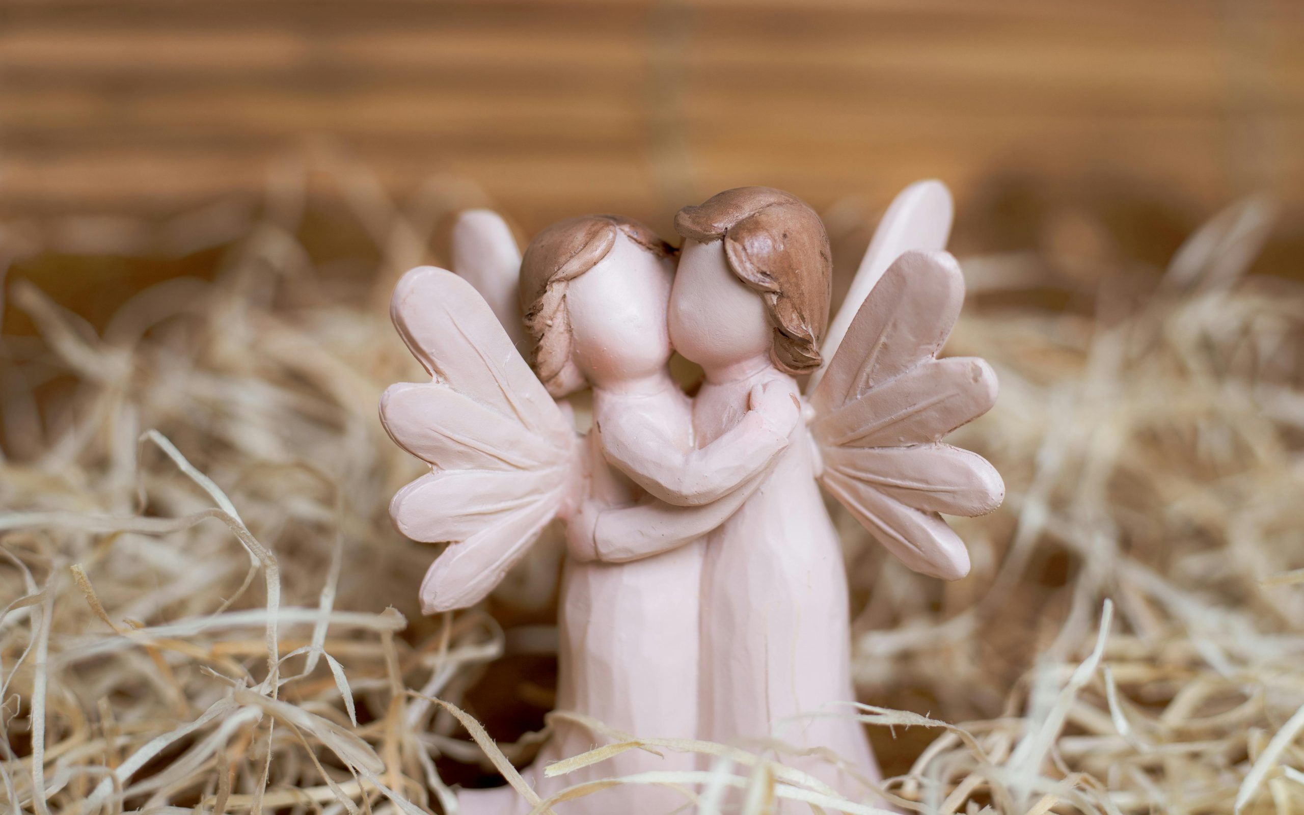 What is angel card reading and how is it different from tarot card reading?