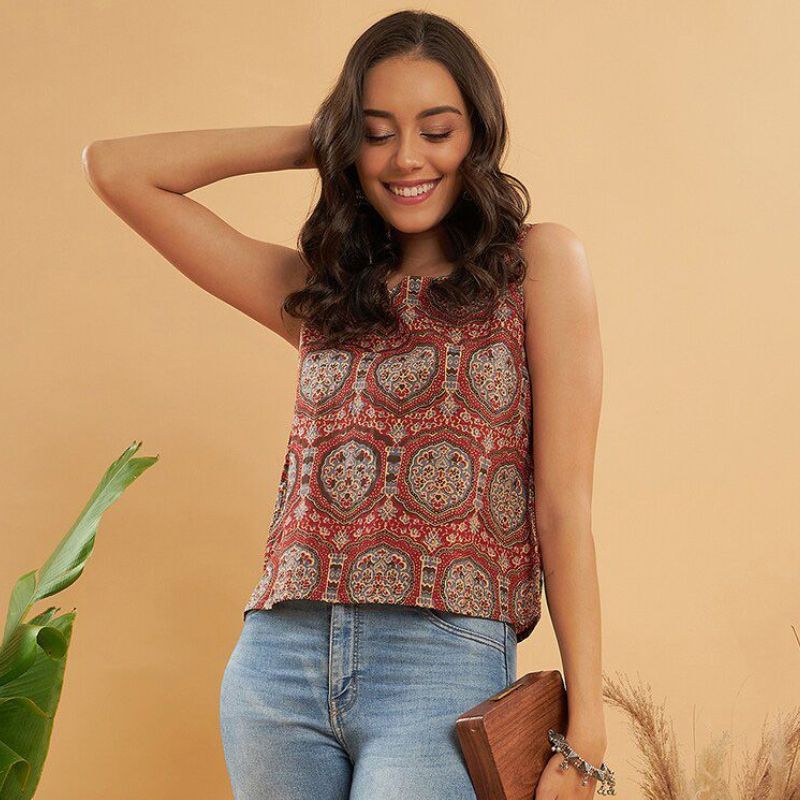 Ajrakh print outfits: Wardrobe essentials with a traditional twist