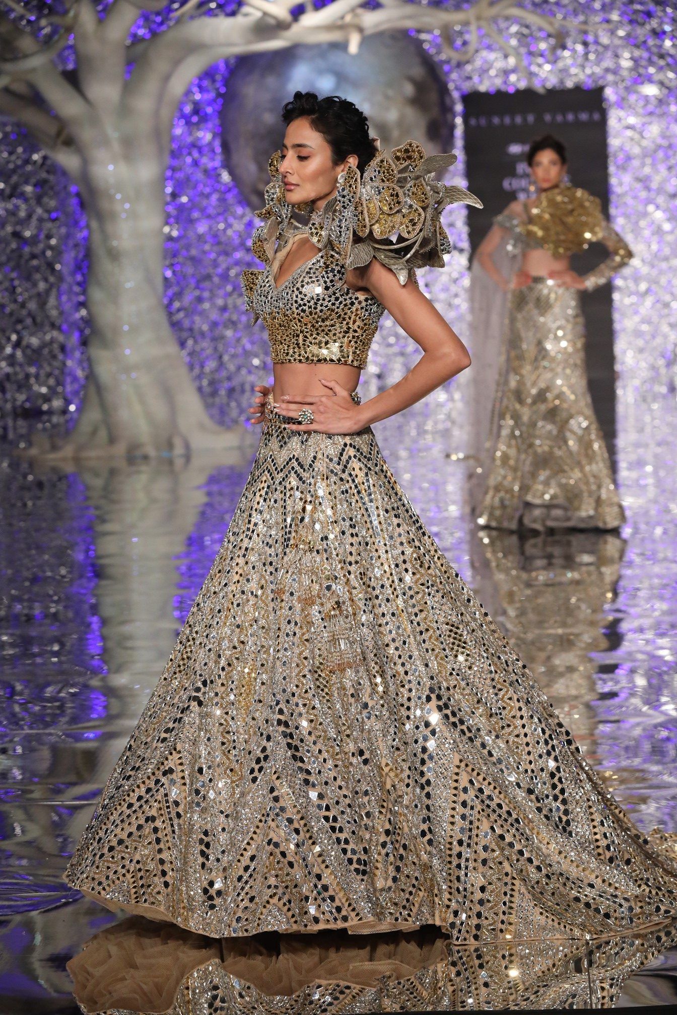 Suneet Varma showcases "Nazm" at the FDCI India Couture Week 2024