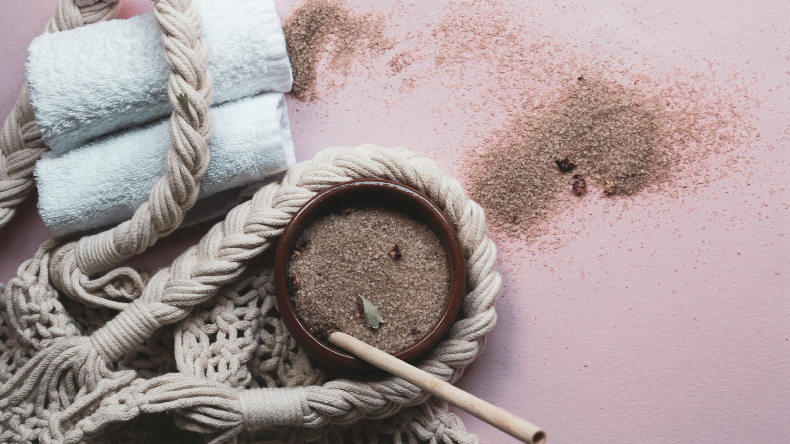 How To Exfoliate Face The Right Way According To Experts