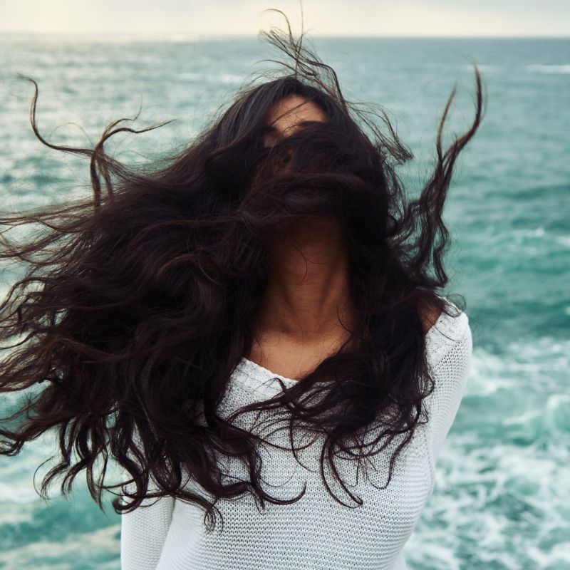 How to air dry your hair without frizz: Tips and Tricks