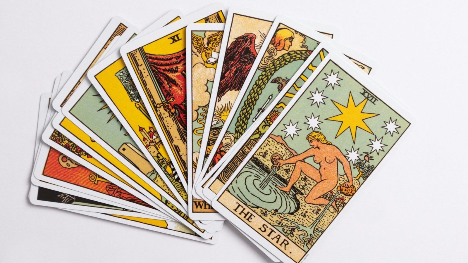 Here is your lucky tarot card, according to your zodiac sign | LSA India