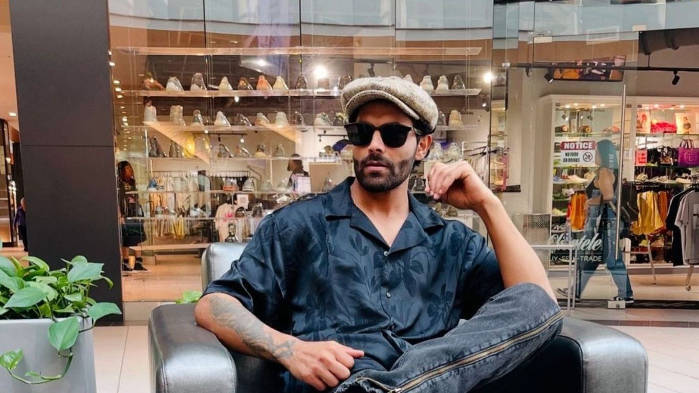 Ravindra Jadeja net worth in 2025: Salary, endorsements, and more