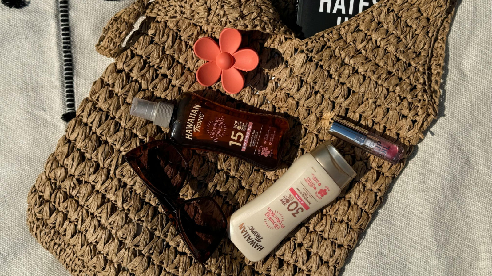 Skincare essentials for bag: Stay fresh and glowing on the go | LSA IND