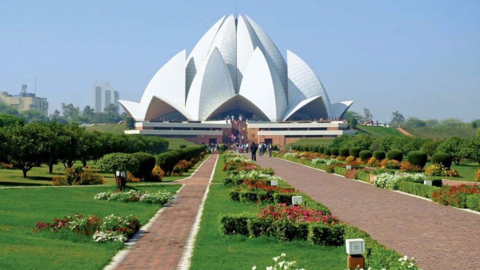 10 famous buildings in India that define the country’s melting pot nature