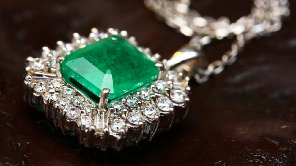 Zodiac gemstones 2026: The best jewellery for your star sign | LSA IND