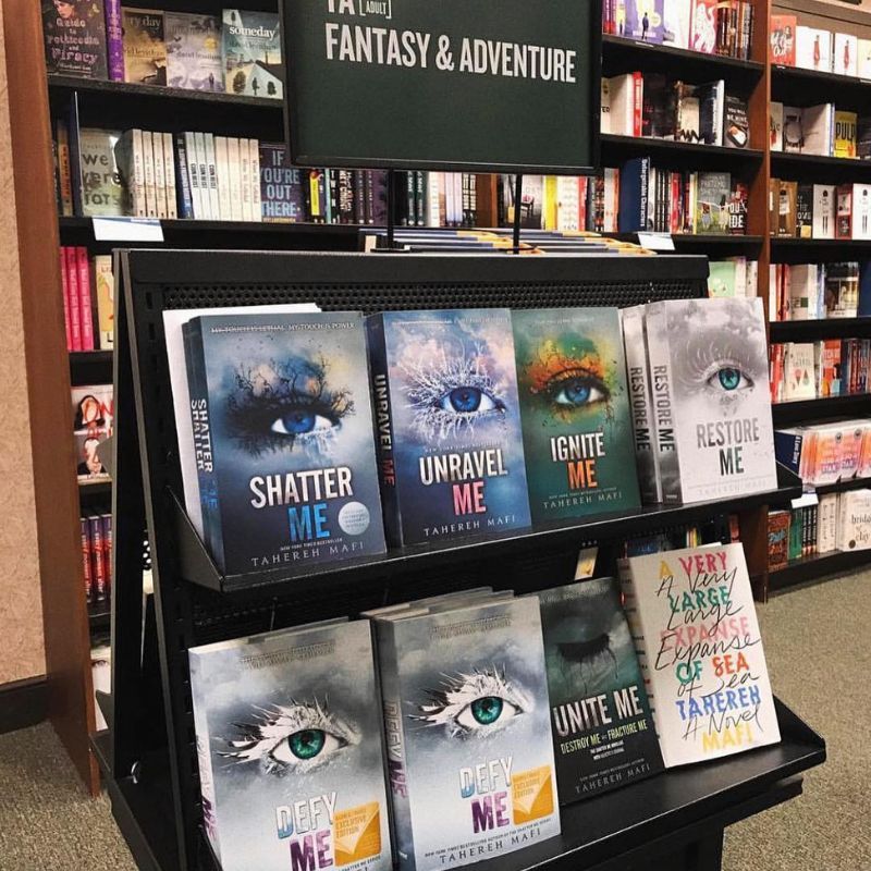 How to read Tahereh Mafi's Shatter Me books in order