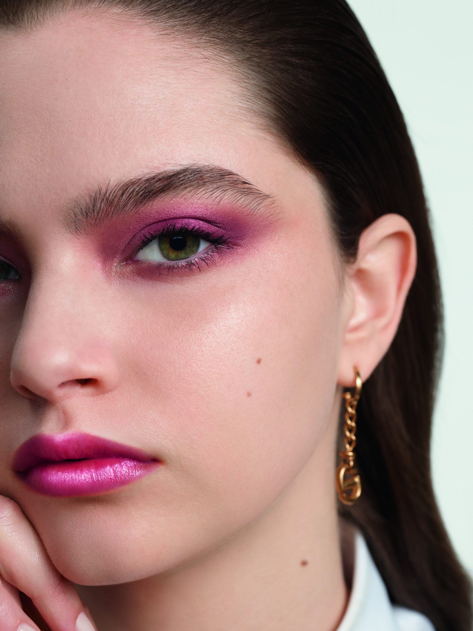 เมกอัพ ตอบโจทย์ไลฟ์สไตล์เร่งรีบ Dior Backstage Holiday 2022