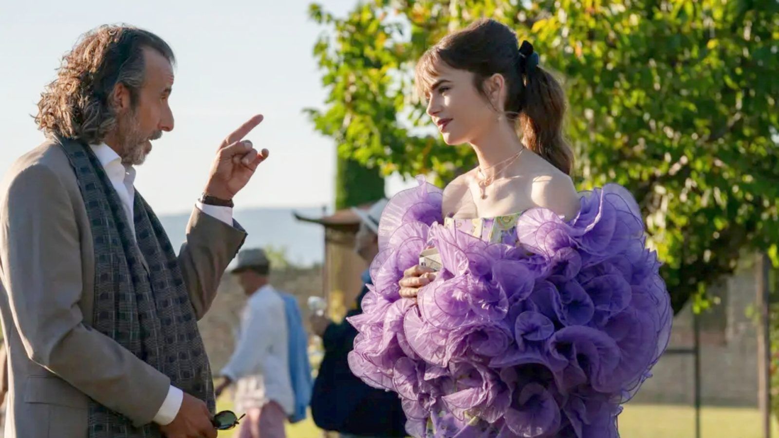 Emily in Paris season 3 คือ love-hate relationship ที่หงุดหงิดใจขั้นสุด!