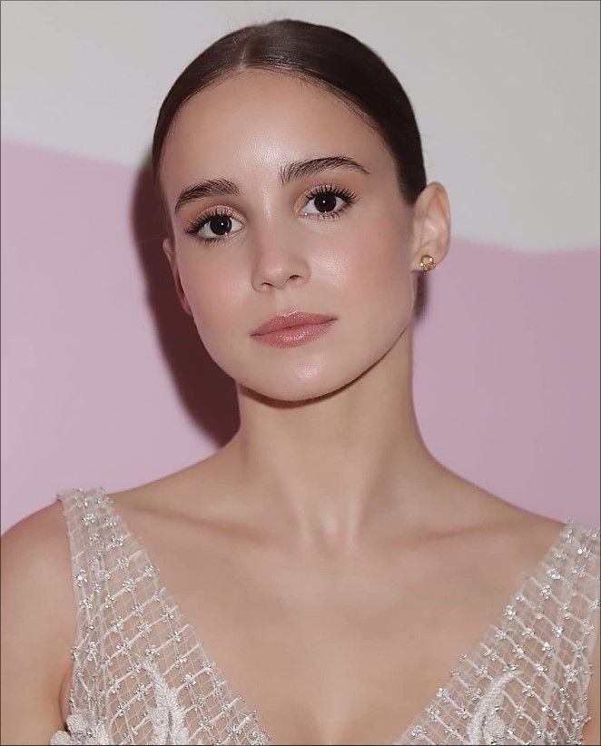 Alba Baptista ทำความรู้จักแฟนสาว Chris Evans