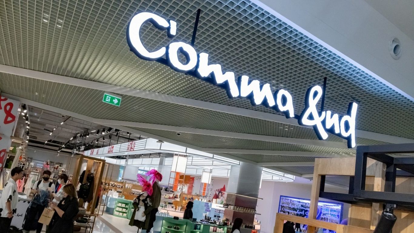 Comma And มัลติแบรนด์คอนเซ็ปสโตร์แห่งใหม่สุดเอ็กซ์คลูซีฟที่เซ็นทรัลเวิลด์