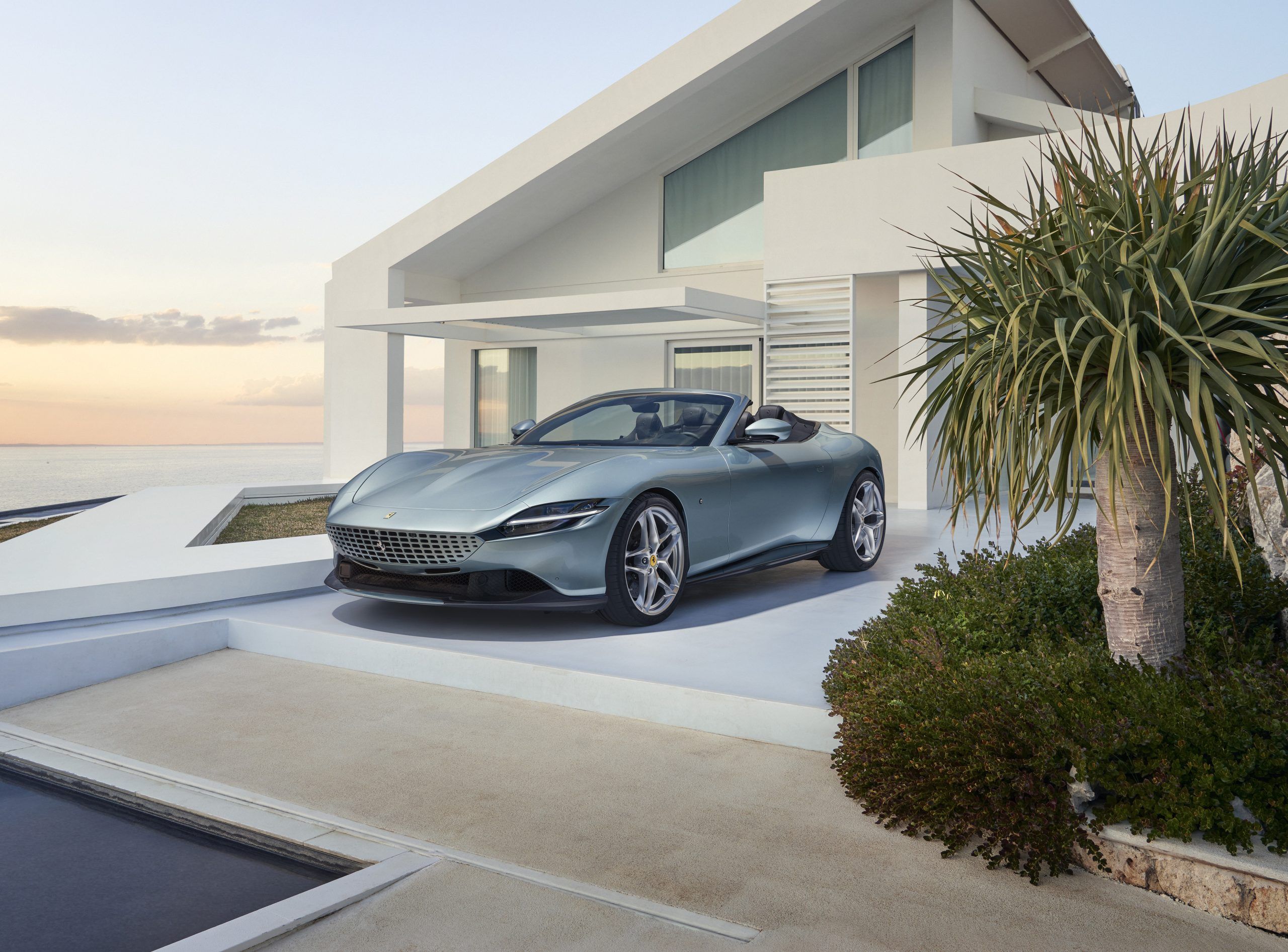 Ferrari Roma Spider รถสปอร์ต GT เปิดประทุน สมรรถนะพลังช้างสาร