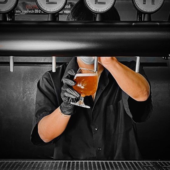ดื่ม Craft Beer ที่ไหนดี รวมร้าน Craft Beer น่าลอง | Lifestyle Asia ...
