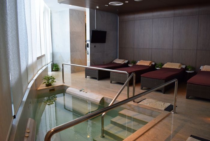 4 Hand Massage กับความผ่อนคลายแบบเหนือระดับที่ Cenvaree Spa