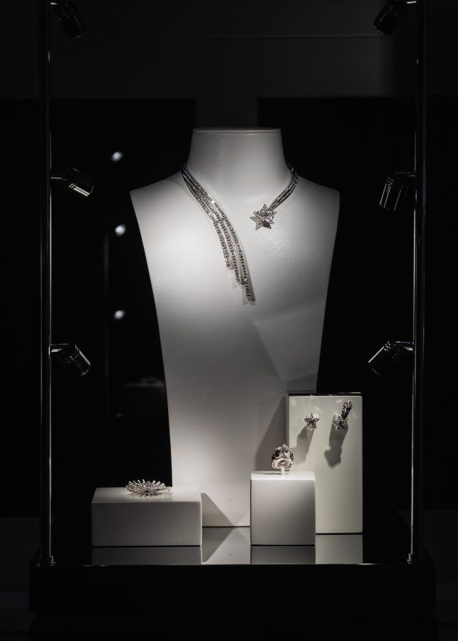 พาท่องอาณาจักรไฮจิวเวลรี Bijoux de Diamants และ 1932 ของ Chanel