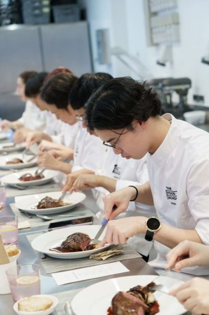 โรงเรียนสอนทำอาหาร 5 สุดยอดสถาบัน ในกรุงเทพฯ ศาสตร์และศิลป์แห่งการครัว