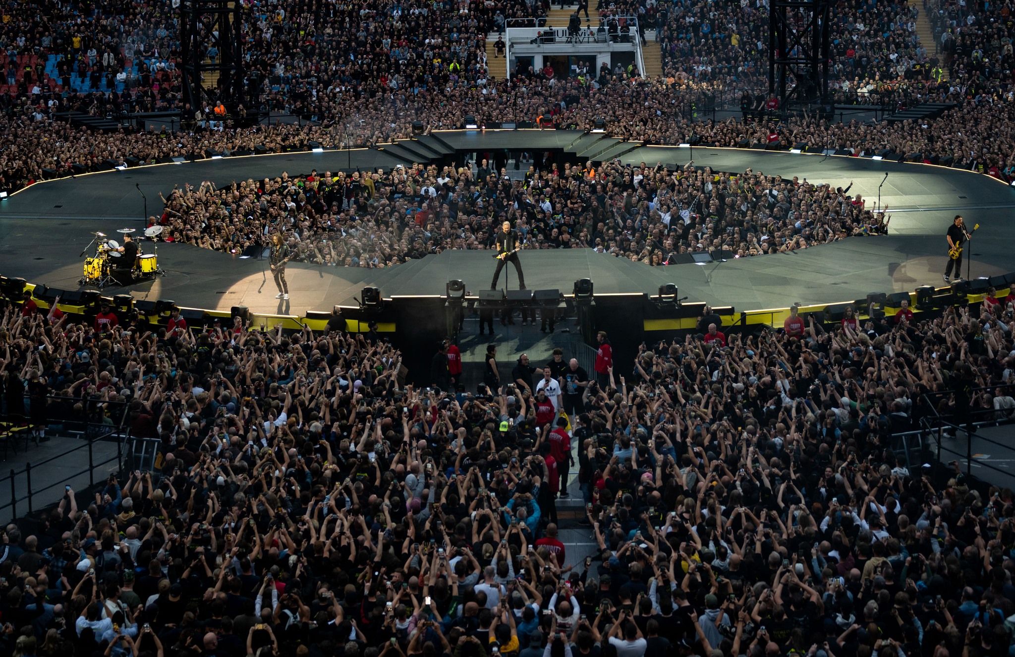 METALLICA M72 WORLD TOUR ในโรงภาพยนตร์