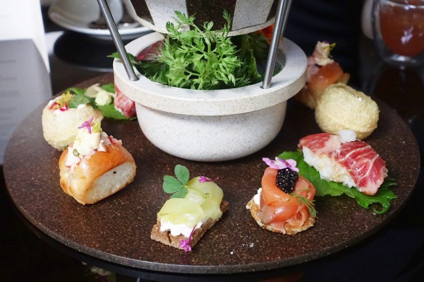Afternoon Tea Set ครบทั้งคาวหวาน จาก Diplomat Bar โรงแรมคอนราด กรุงเทพ