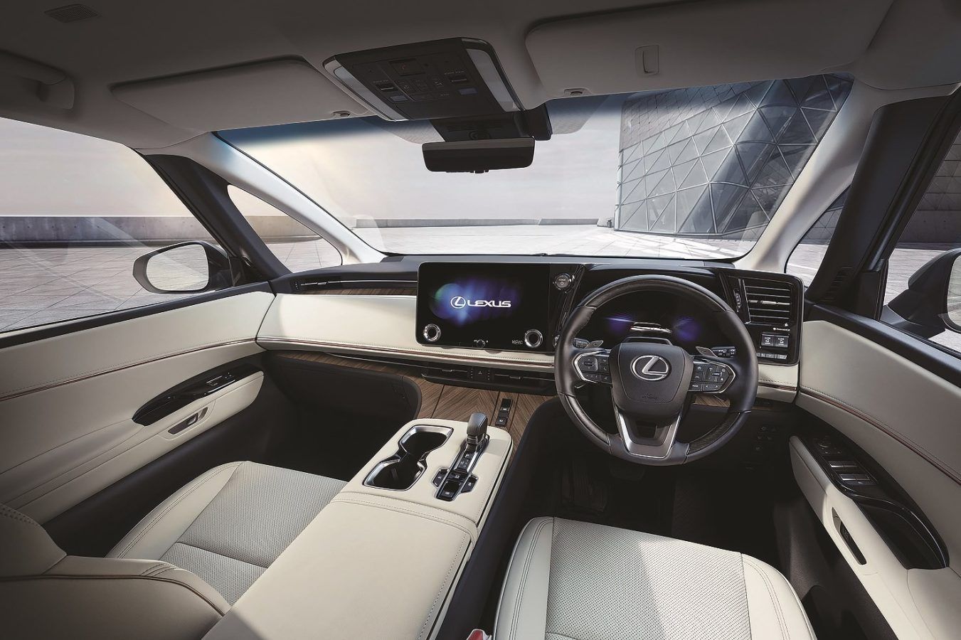 Lexus LM350h ยนตกรรม Luxury Mini Van สุดหรูรุ่นใหม่