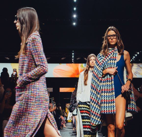 โชว์ Chanel คอลเล็กชั่น SS2024 สปิริตแห่งอิสระ