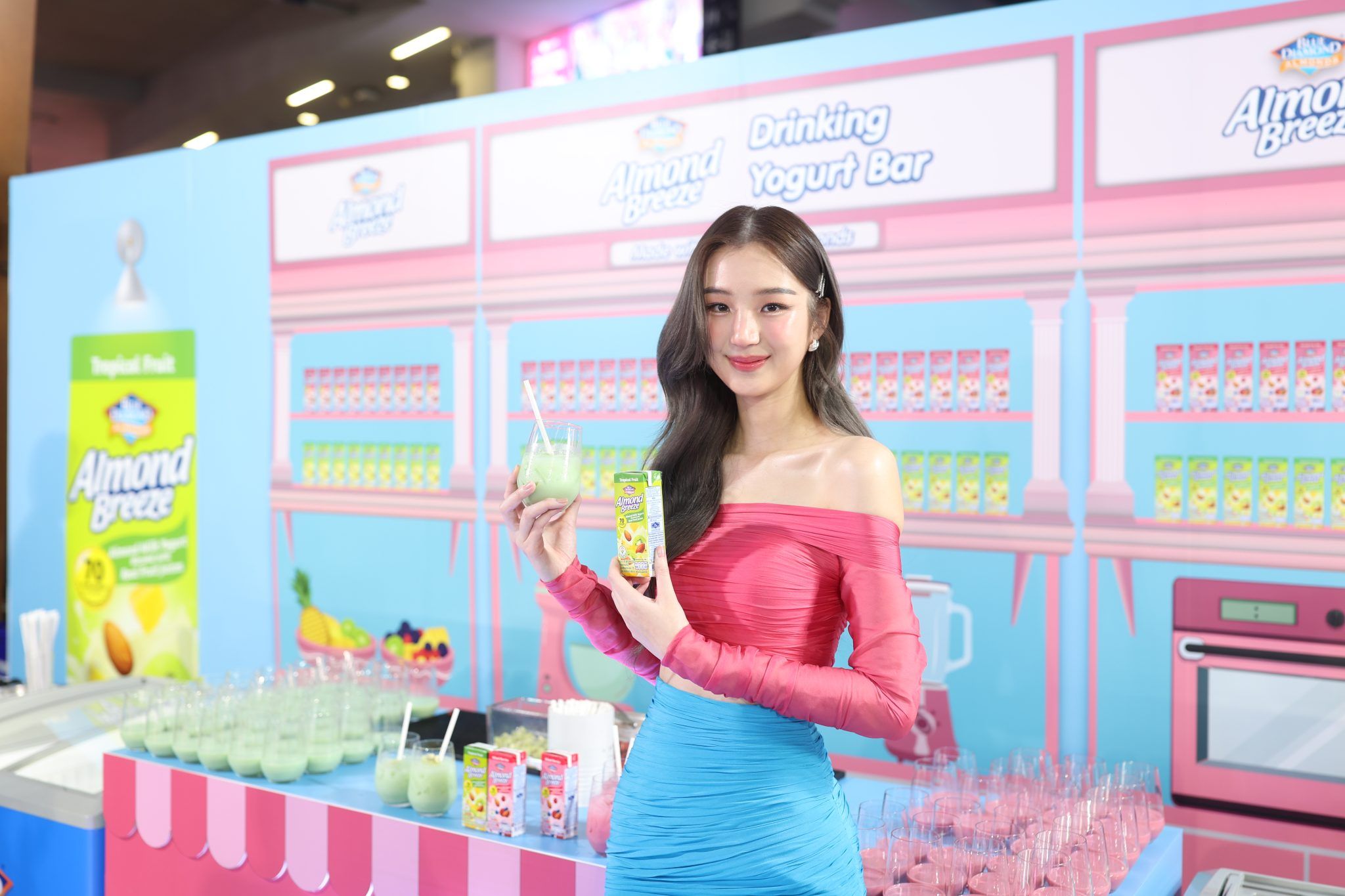 บลูไดมอนด์ควง “ต้าเหนิง” เปิดตัวแบรนด์แอมฯและ อัลมอนด์ บรีซ®โยเกิร์ต ...