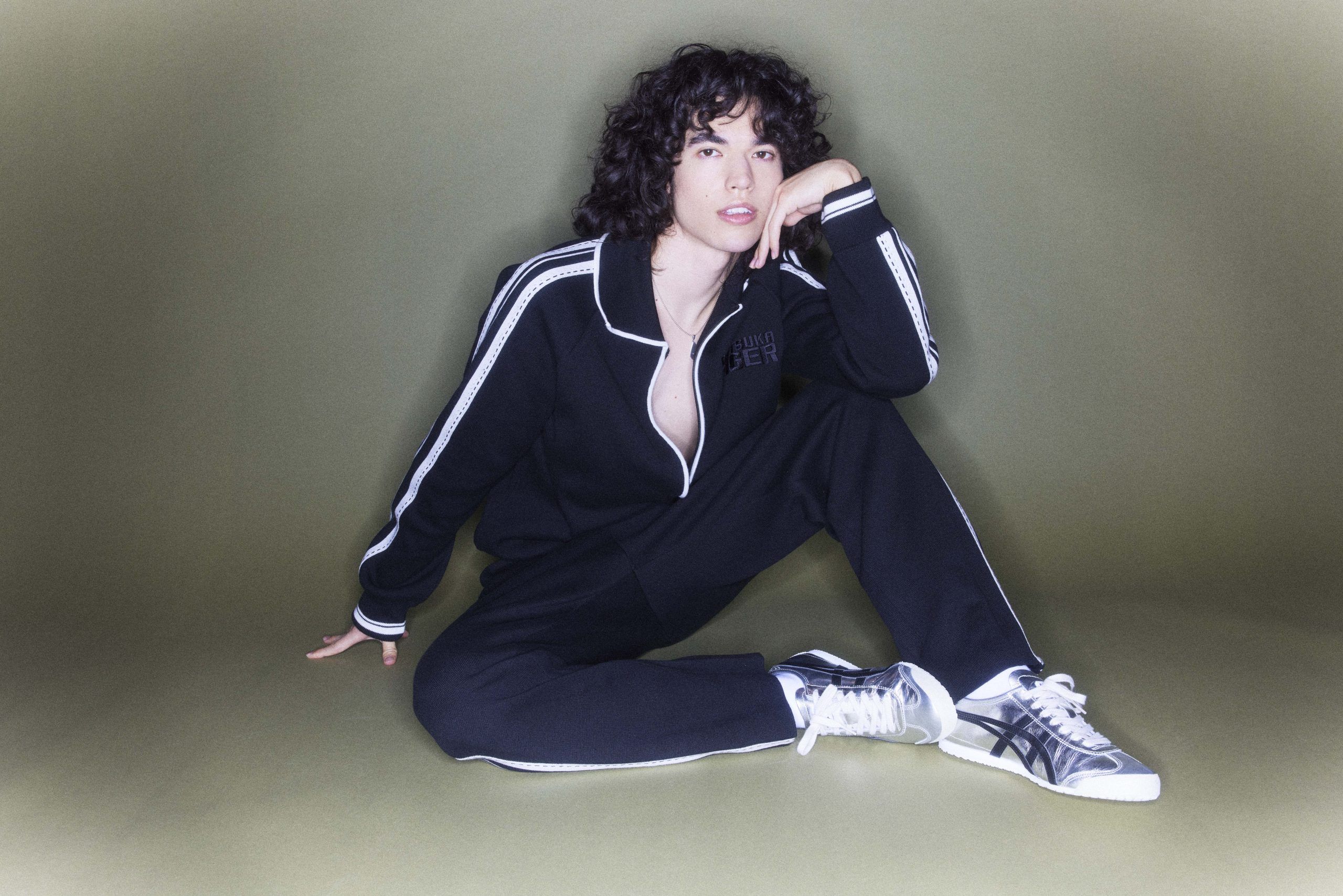 เหตุผลที่ Conan Gray เหมาะสมในการเป็นแบรนด์แอมฯ ของ Onitsuka Tiger
