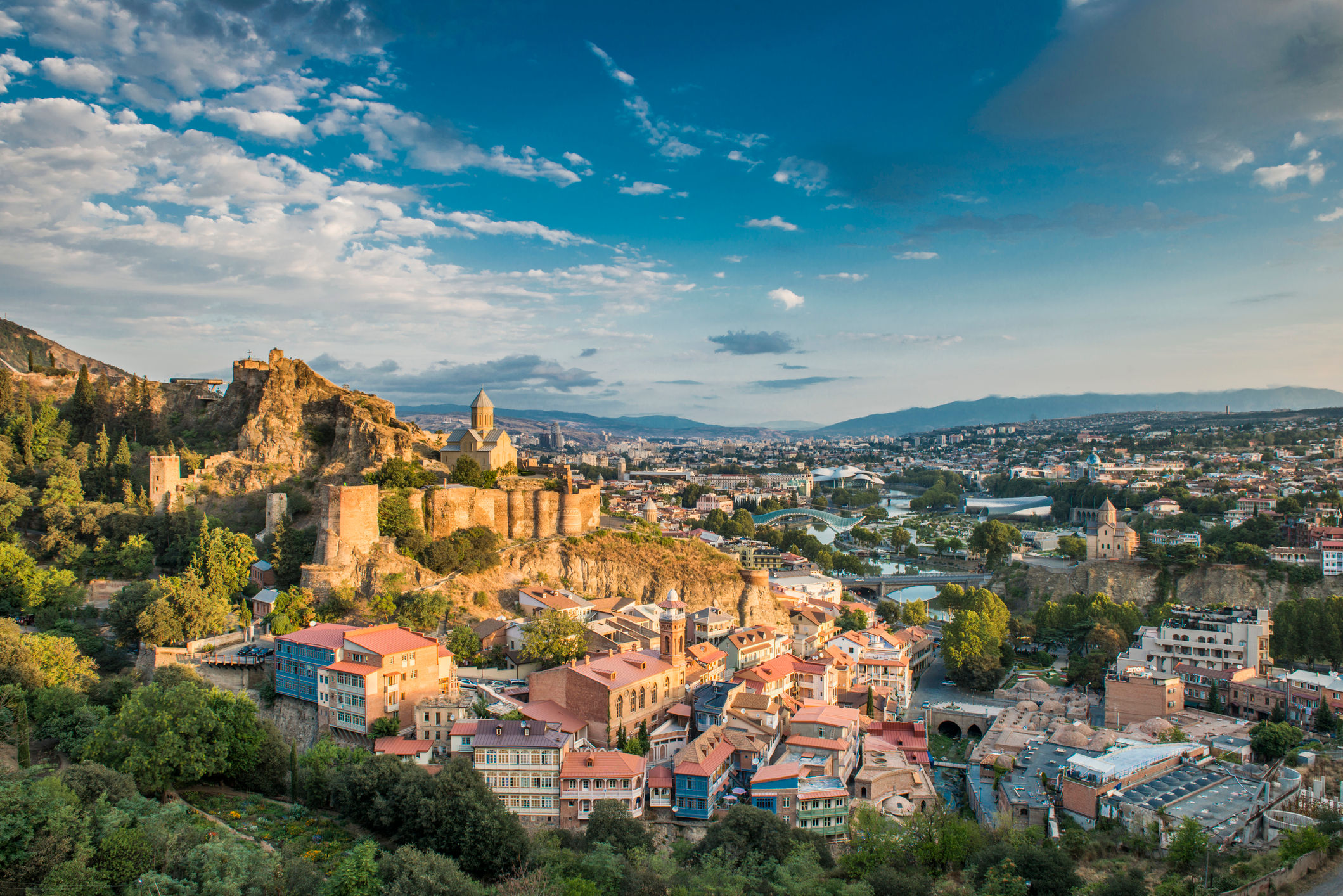 เที่ยวจอร์เจีย (Georgia) ประเทศที่คนไทยฟรีวีซ่า 1 ปี! (365 วัน)