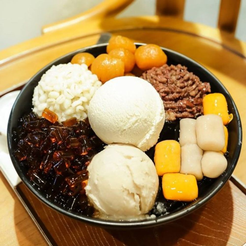 ขนมหวานดับร้อน เย็นชื่นใจ จาก 5 ร้านเด็ดต้องโดน