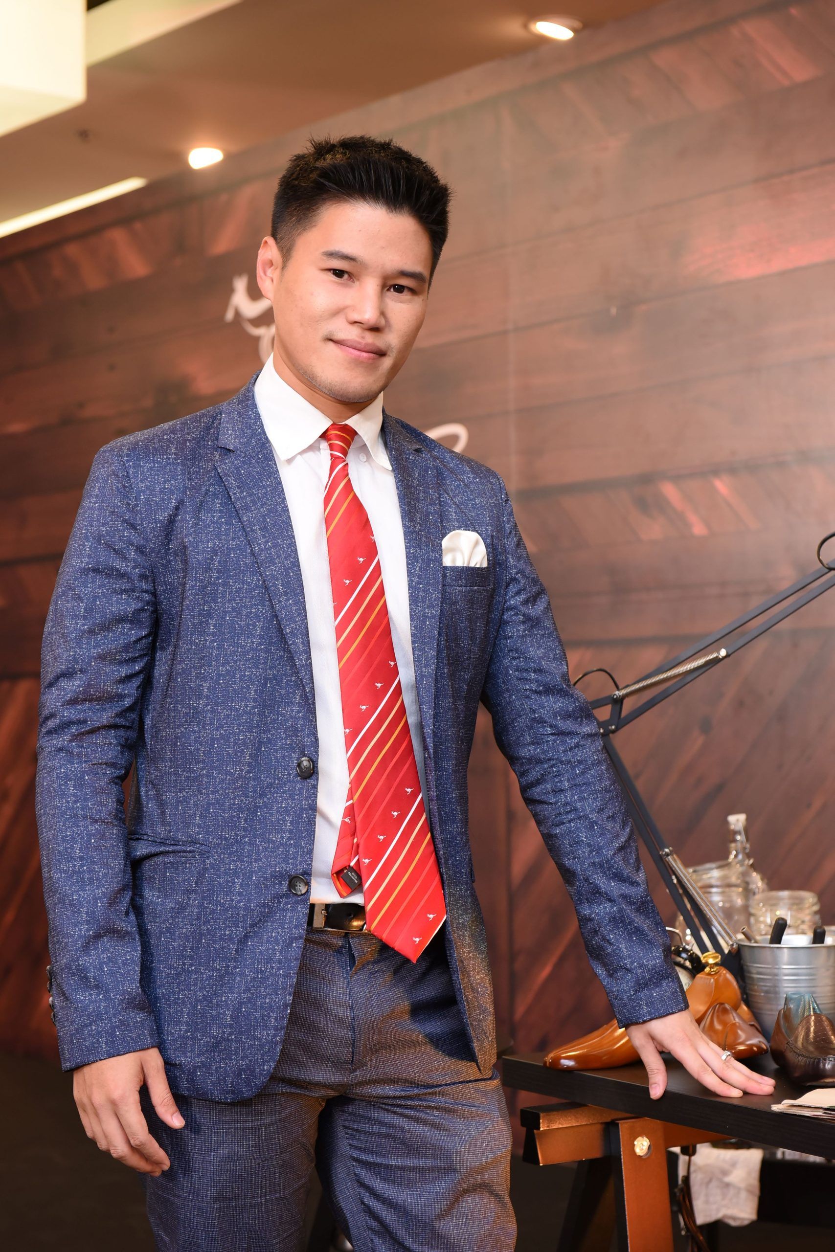 50 ICONS สาขา Entrepreneur “แบงค์-กรกช” เจ้าของ Bloc B ผู้ชายขายรองเท้า