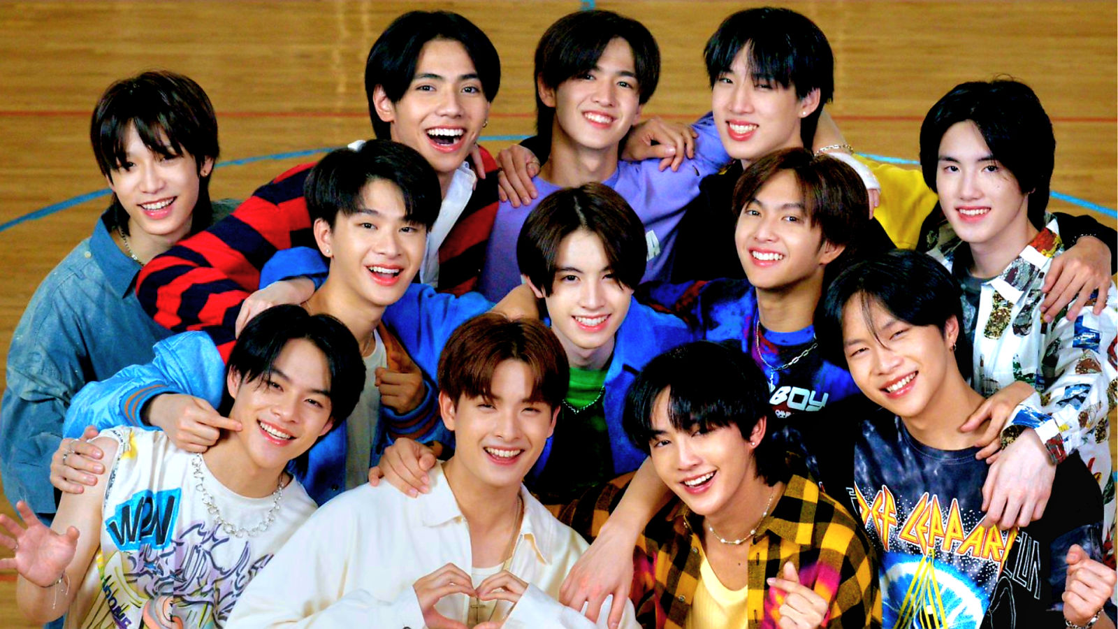 ส่อง 12 หนุ่มหล่อวง BUS Because of you I shine ไอดอลมาแรงวงการ T-POP