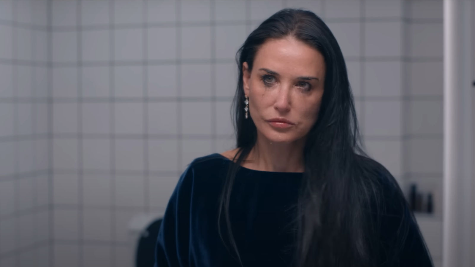 รีวิว The Substance หนัง Horror ที่พา Demi Moore สู่เวที Golden Globes