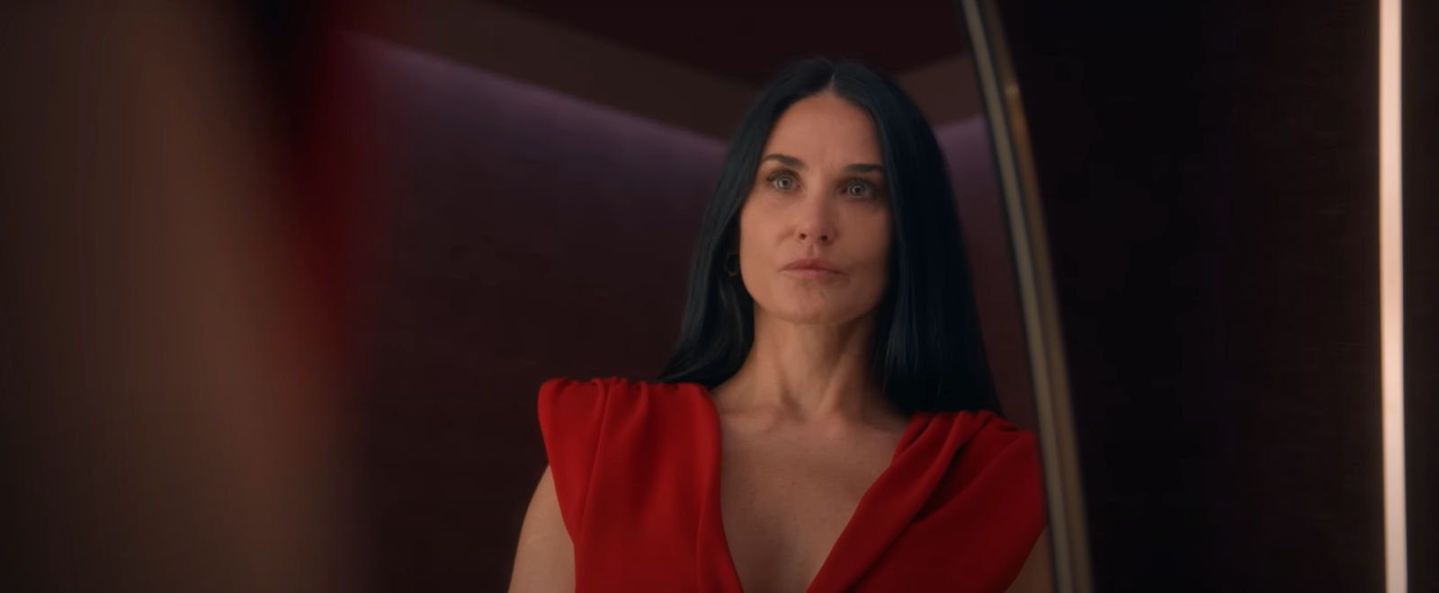 รีวิว The Substance หนัง Horror ที่พา Demi Moore สู่เวที Golden Globes