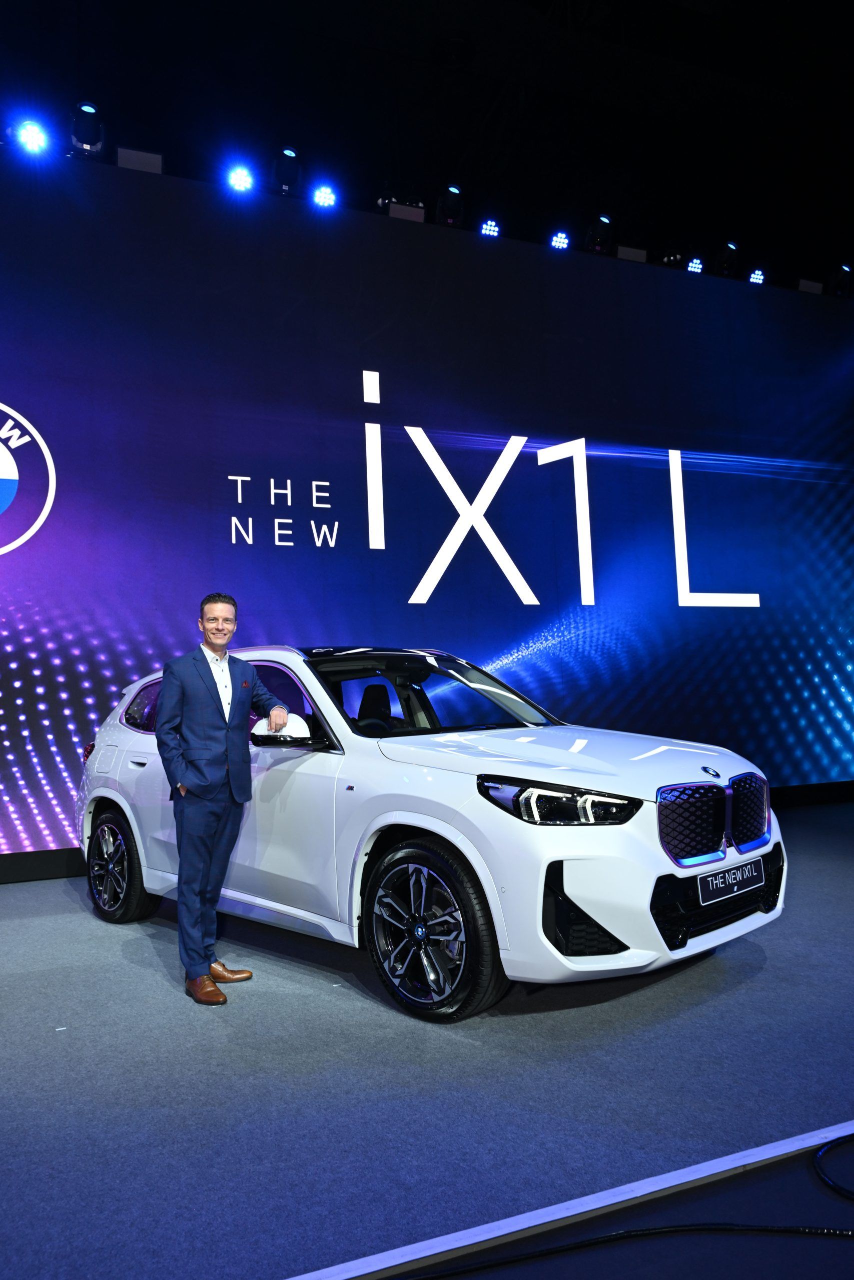 BMW iX1 และ BMW 220 Gran Coupé M Sport Pro สองขั้วแห่งความสมบูรณ์