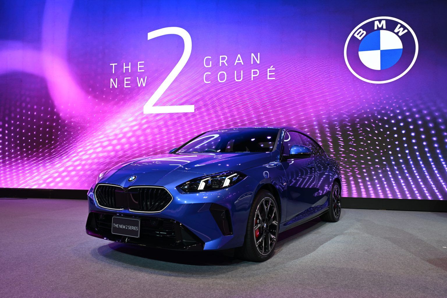 BMW iX1 และ BMW 220 Gran Coupé M Sport Pro สองขั้วแห่งความสมบูรณ์