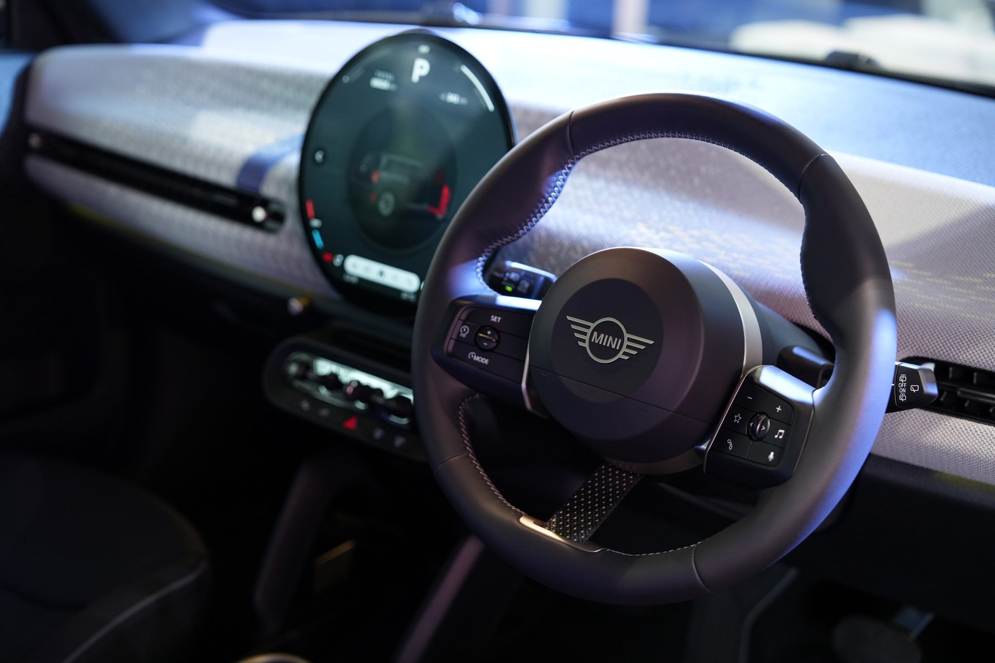 MINI Black Edition E-Challenge รถรุ่นลิมิเต็ดจาก MINI Milliennium