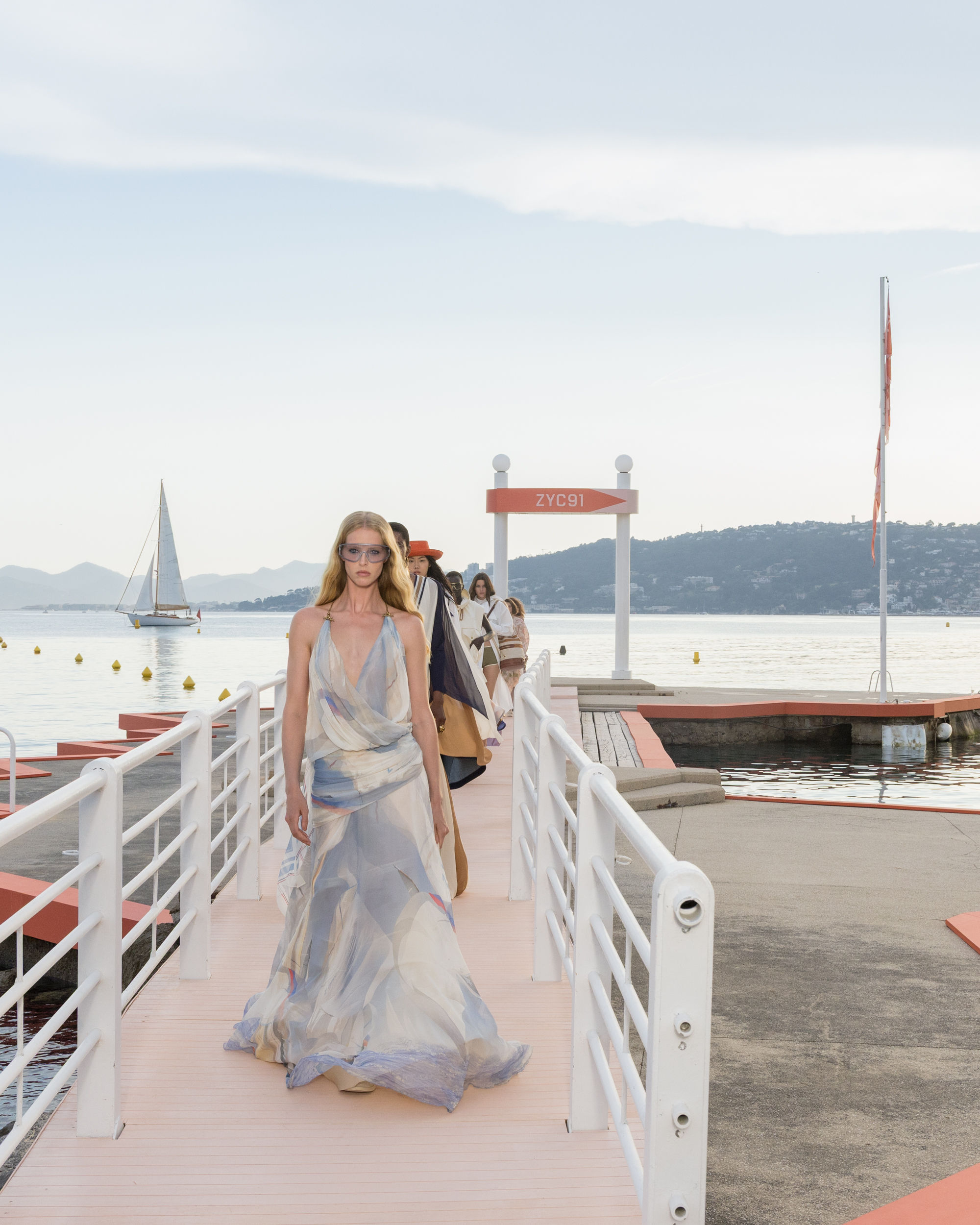 เจาะ ZIMMERMANN คอลเลกชั่น Cruise 2027 ถ่ายทอดจิตวิญญาณแห่งการแล่น ...